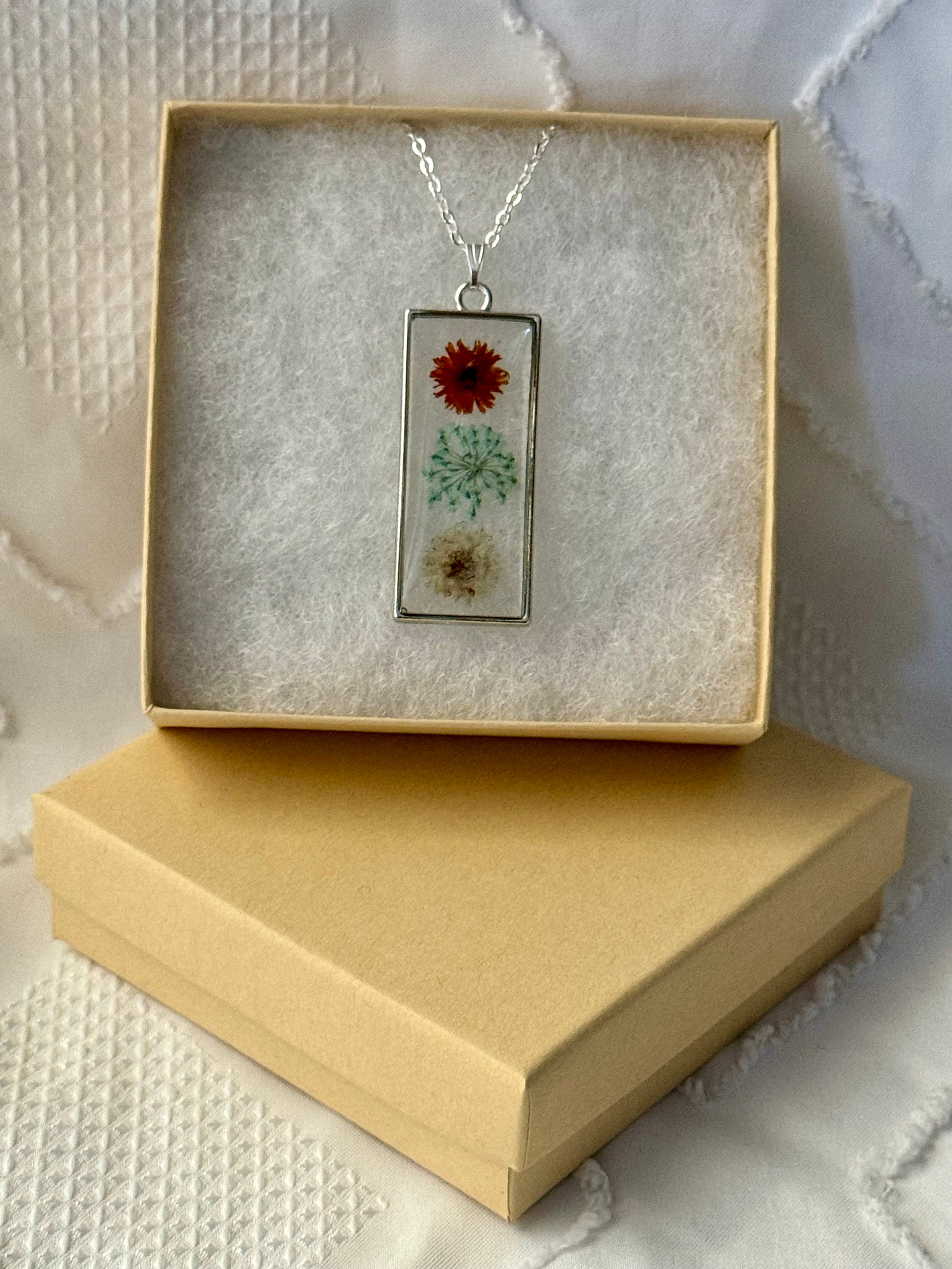 Tri Color Pressed Flower Pendant - Etsy
