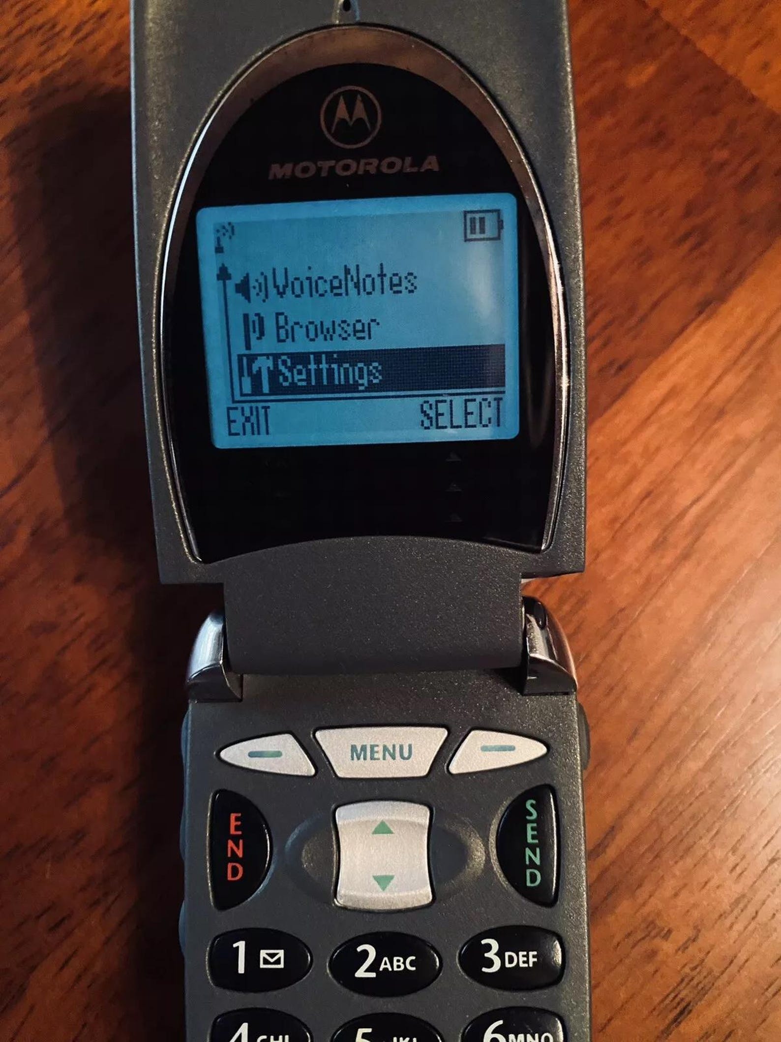 Rare Mercedes-benz Motorola VINTAGE Cell Phone 60T, Battery is Charging ...