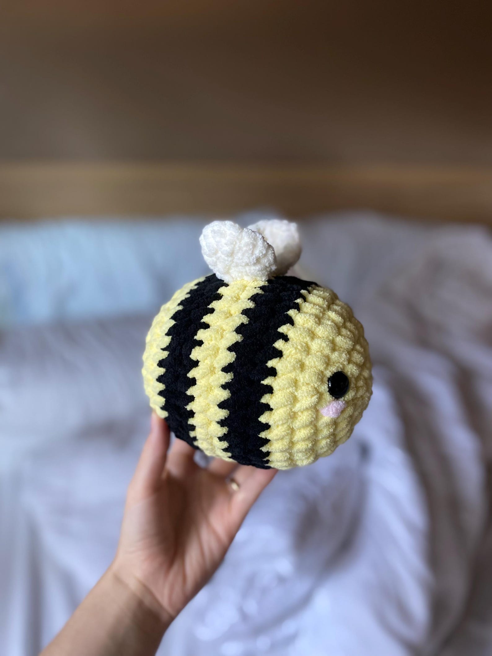 Jumbo Bee Crochet Pattern - Etsy