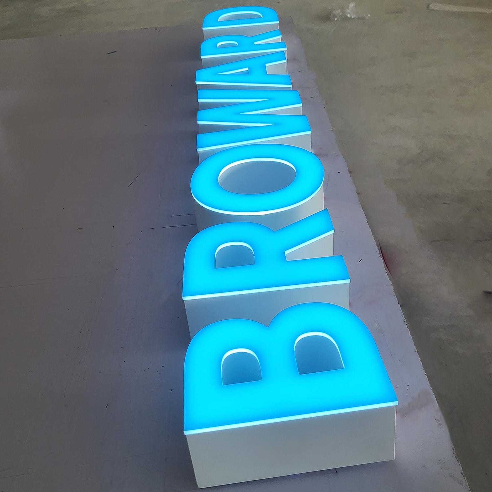Custom LED Store Sign,outdoor Led Sign, Custom Frontlit Sign, Wall Logo ...