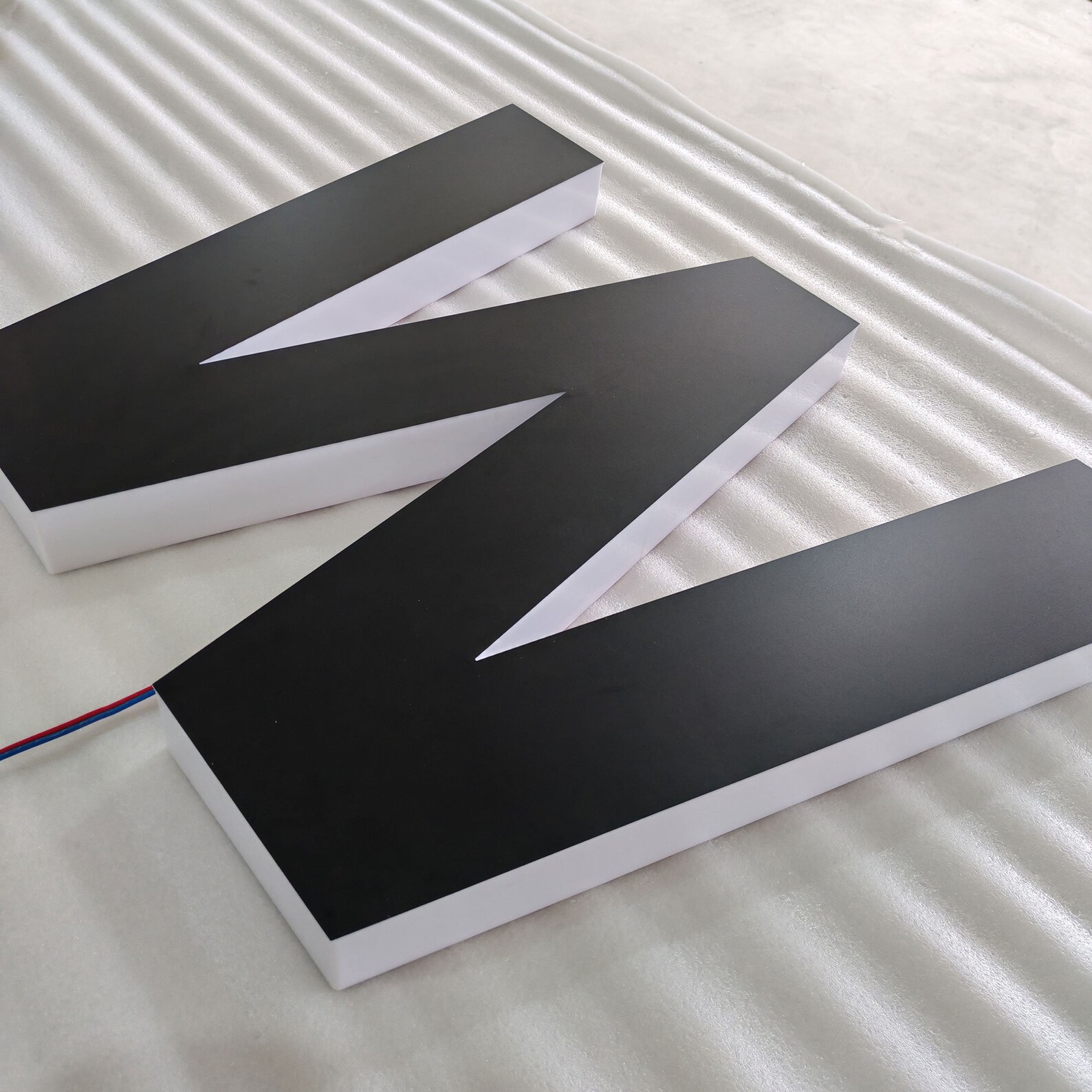 Custom Acrylic Channel Letters Business Signage LED Illuminated Store ...