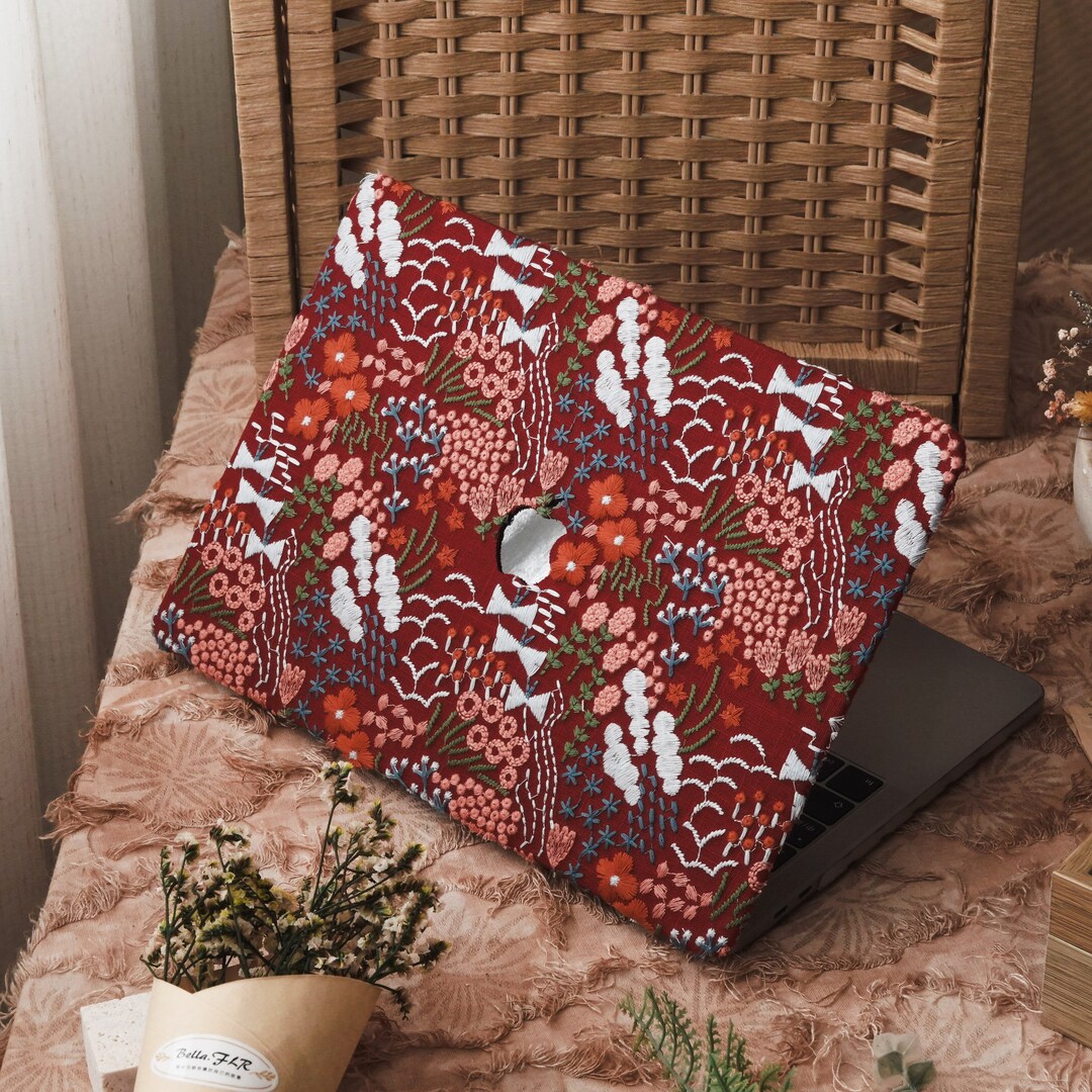 Red Little Garden Textured Stitch Embroidered Mac Case MacBook Pro 13 ...