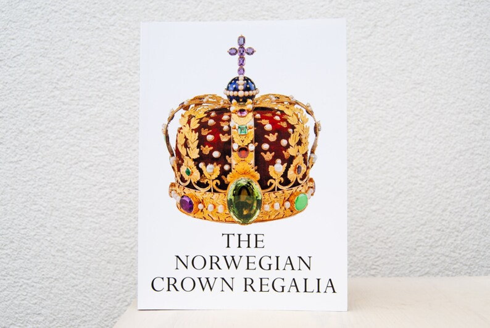 The Norwegian Crown Regalia Book - Kong Harald V - Queen Sonja ...