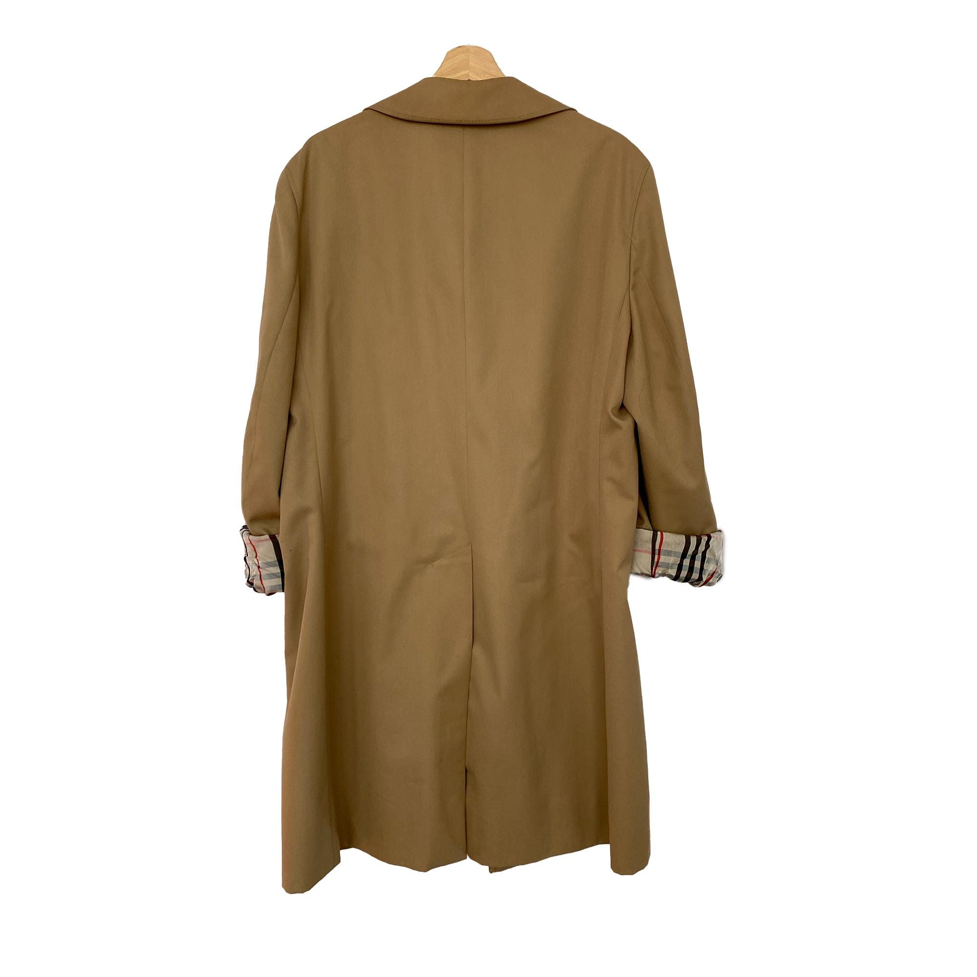 Burberry Vintage Oversized Unisex Trench Coat. Vintage Beige Trench Coat, Size L. Burberry Gifts ...