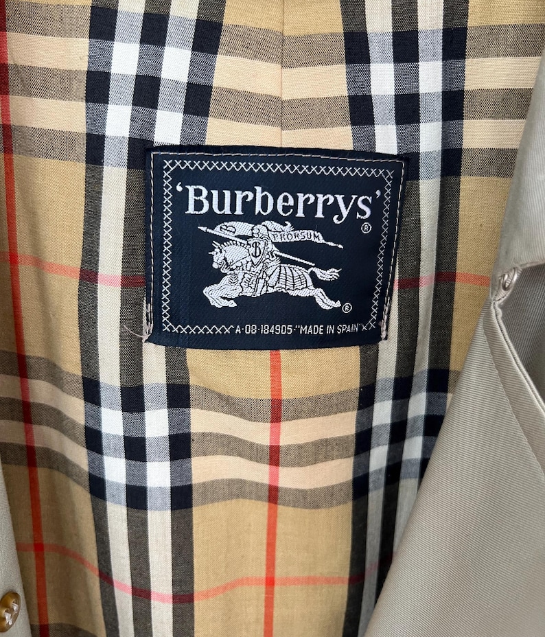 Burberry Vintage Oversized Unisex Trench Coat. Vintage Beige Trench Coat for Men, Size XL ...