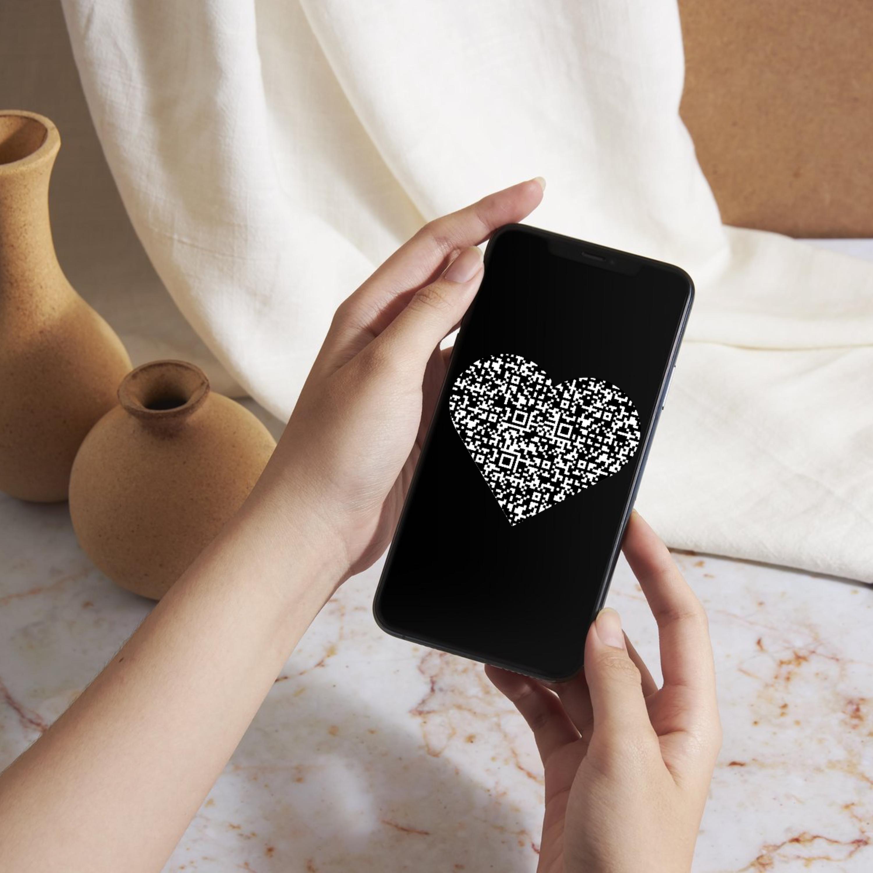 Heart Shaped Custom QR Code in Heart Shape Art for Weddings ...