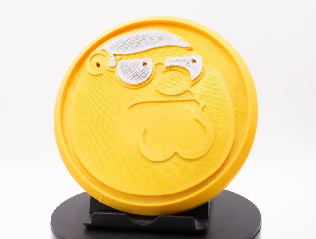 Peter Griffin Medallion | Peter Griffin Golden Medallion | Hero Fort ...