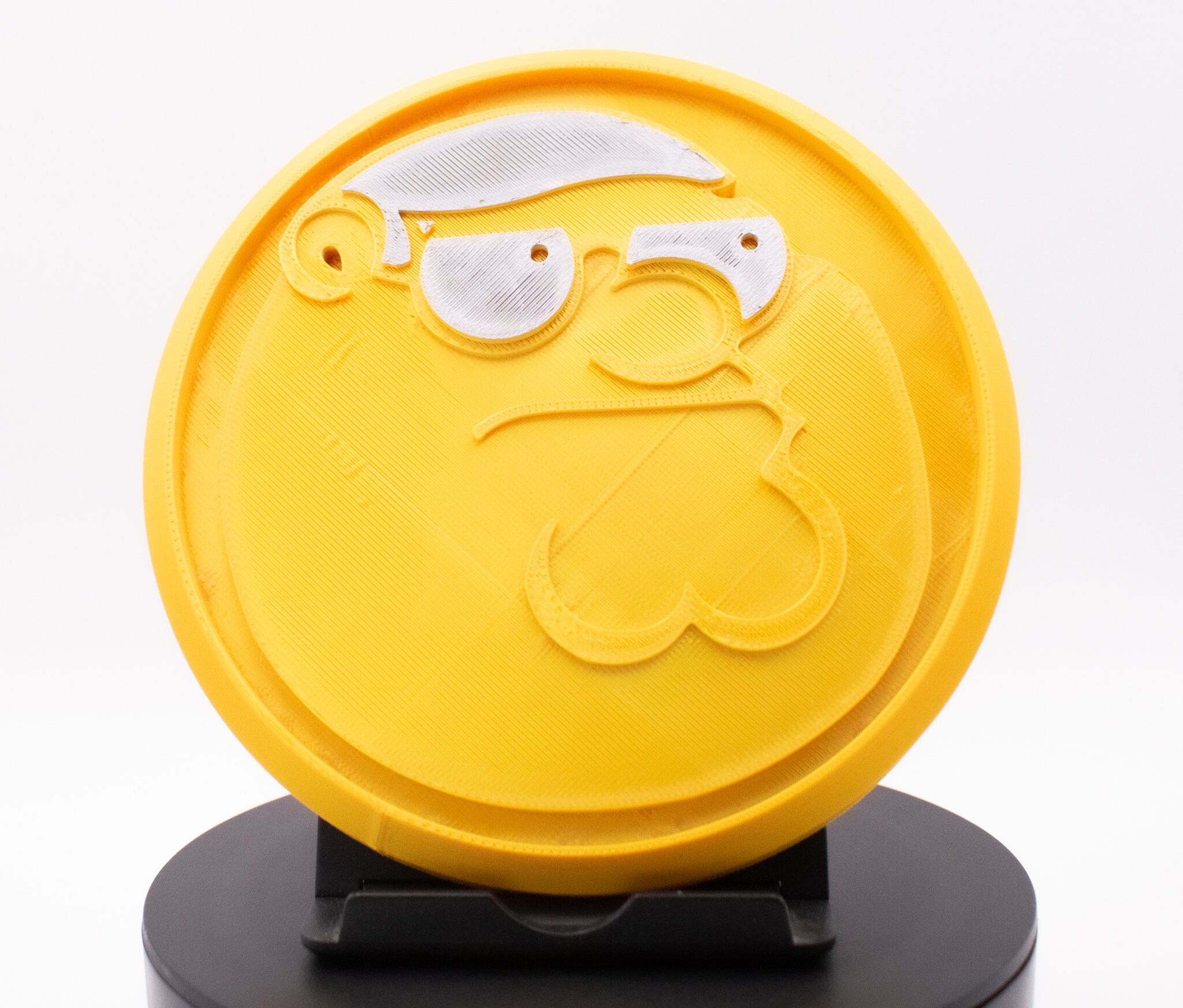 Peter Griffin Medallion | Peter Griffin Golden Medallion | Hero Fort ...