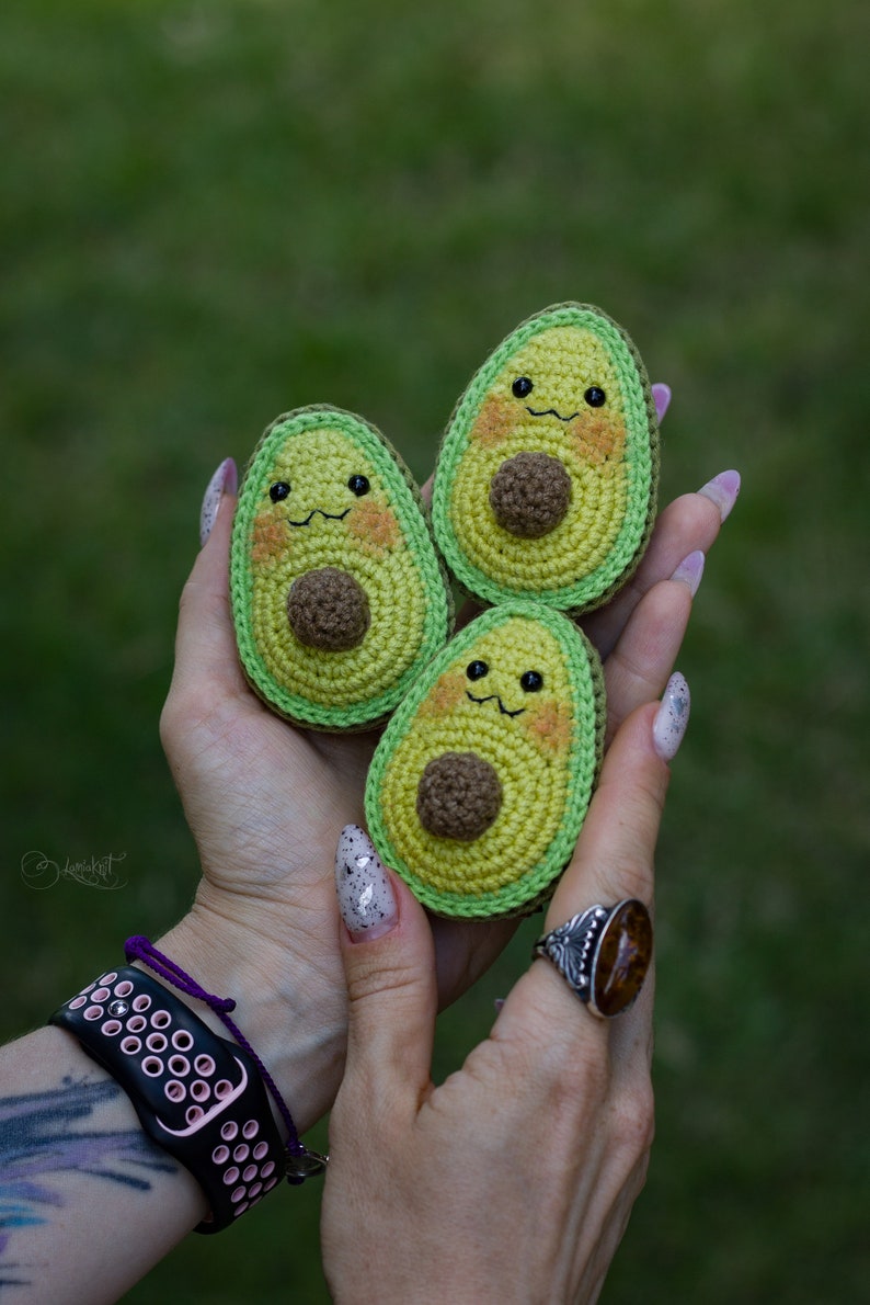 Cute Avocado Crochet Pattern. Amigurumi Avocado. Diy Crochet Toy ...