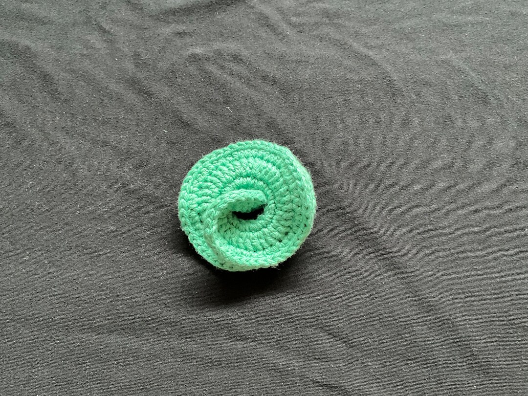 Medium Teal or Red Crochet Möbius Fidget Toy - Etsy