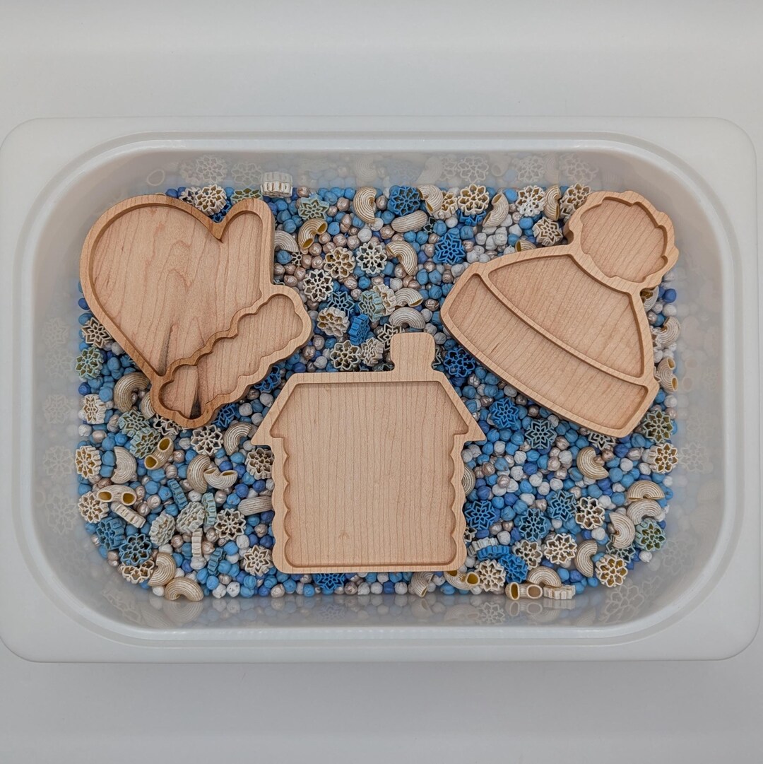 Sensory Play Tray, Mini Mitten Toque Cabin, Winter Sensory Play, Winter ...