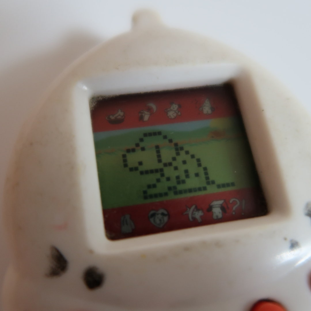 White Tamagotchi DOG Little Virtual Pet Puppy, 1997 Digital Pet Toy - Etsy