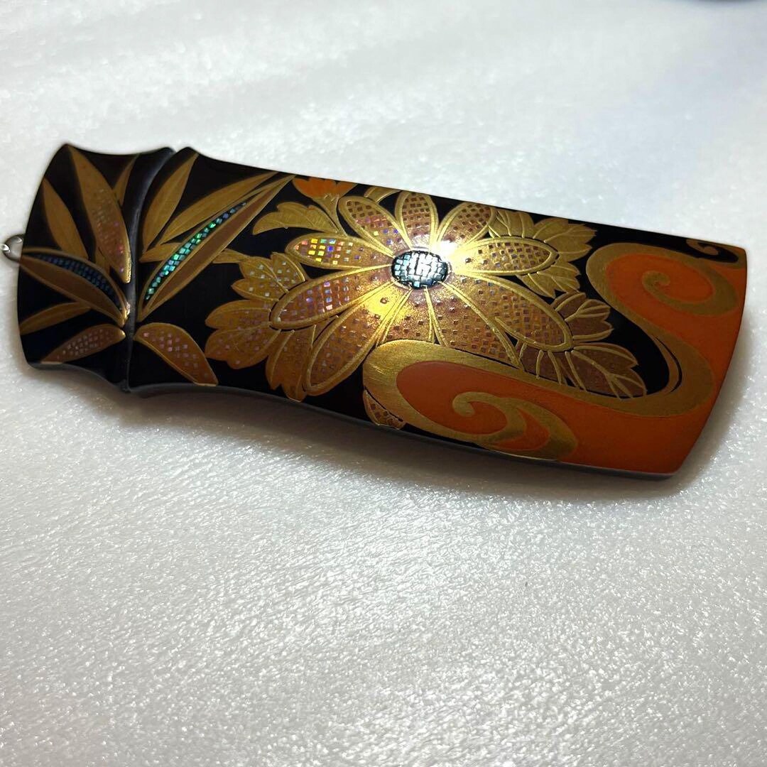 Traditional Japanese Crafts: Maki-e Barrettes, Gold Maki-e, Raden sea ...