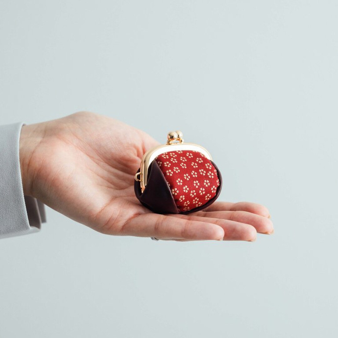 Japanese INDEN, Lacquer X Deerskin Urushi, Coin Purse With Clasp Wallet ...