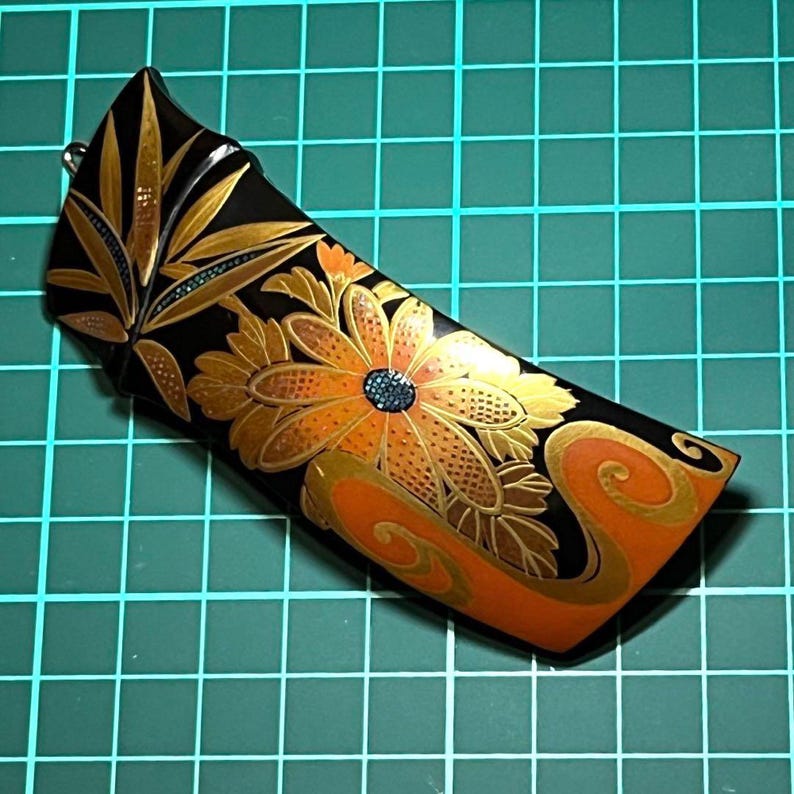 Traditional Japanese Crafts: Maki-e Barrettes, Gold Maki-e, Raden sea ...