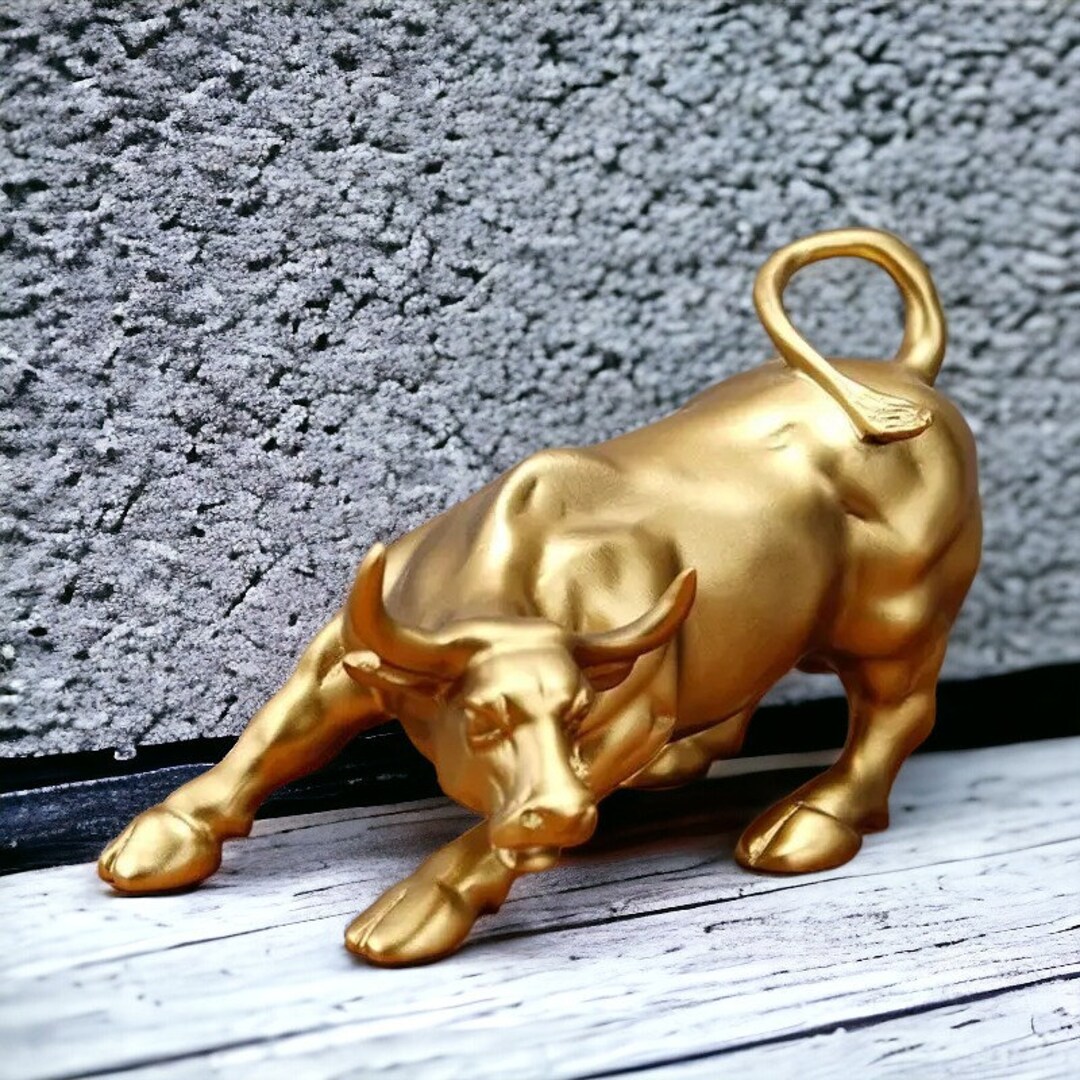 Bull of Wall Street Gold Bull Charging Bull Ornament Animal Ornaments ...
