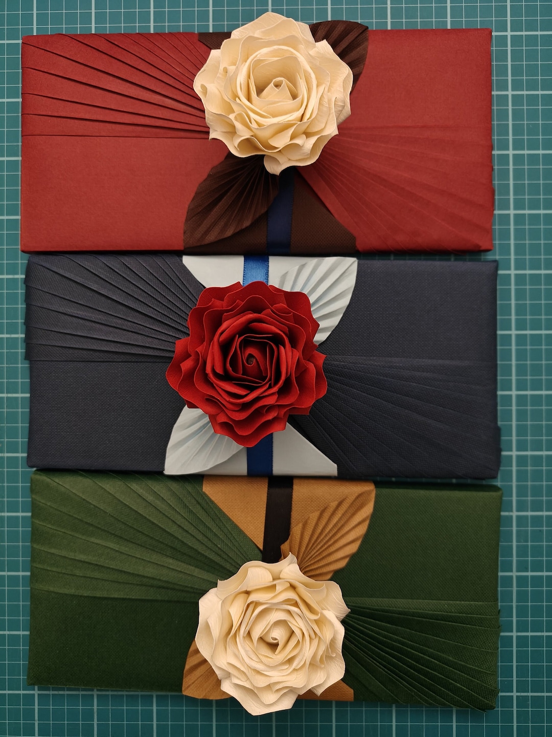 Gift Wrapped Chocolate - Photo-realistic Rose Bale W/ Dual Leaf Band ...