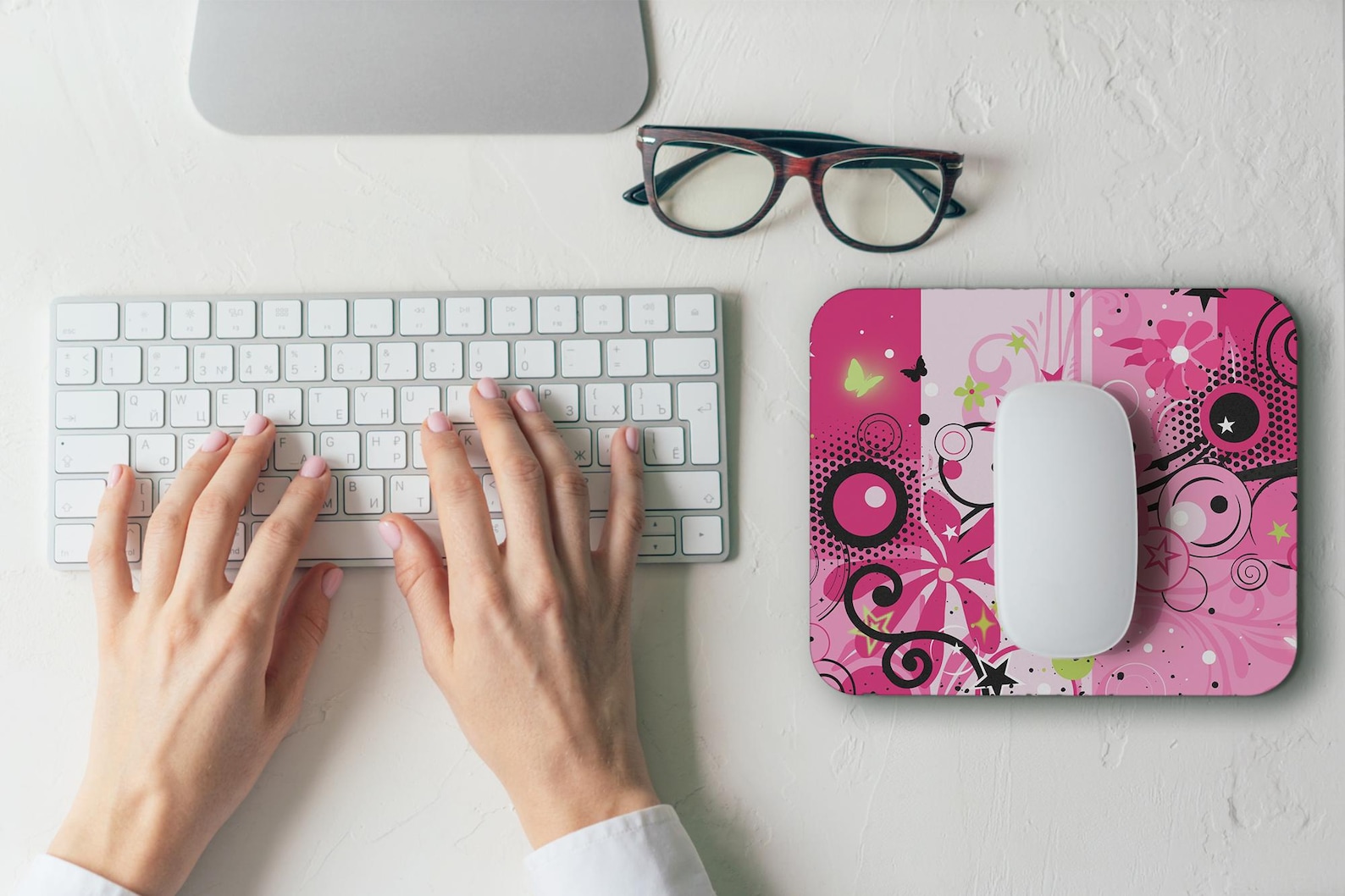 Frutiger Metro Bright Pink Mouse Pad, 9"x8" Computer Aesthetic, Hot ...