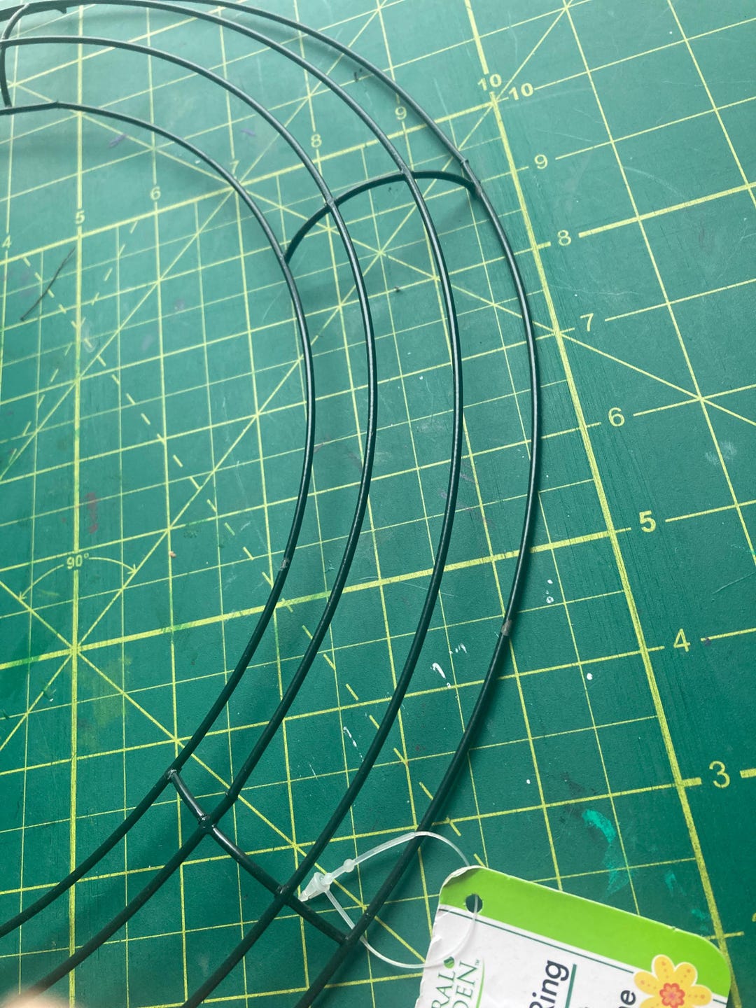 14 Inch Wire Wreath Frame - DIY Holiday Decor - Etsy