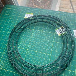 14 Inch Wire Wreath Frame - DIY Holiday Decor - Etsy