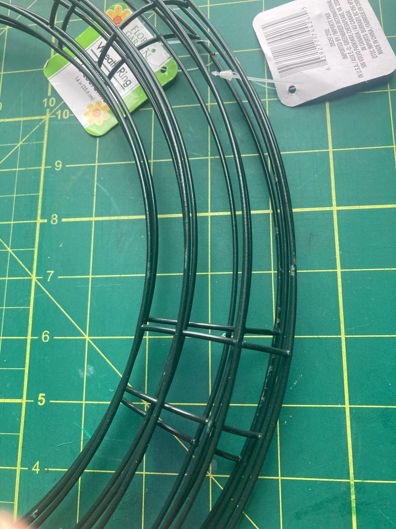 14 Inch Wire Wreath Frame - DIY Holiday Decor - Etsy
