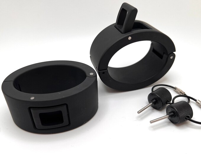 Metal Bondage Dungeon Shackle Set With Built in Lock - Etsy