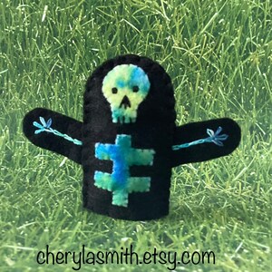 Skeleton Finger Puppet - Select a Color - Felt Skeleton Puppet ...