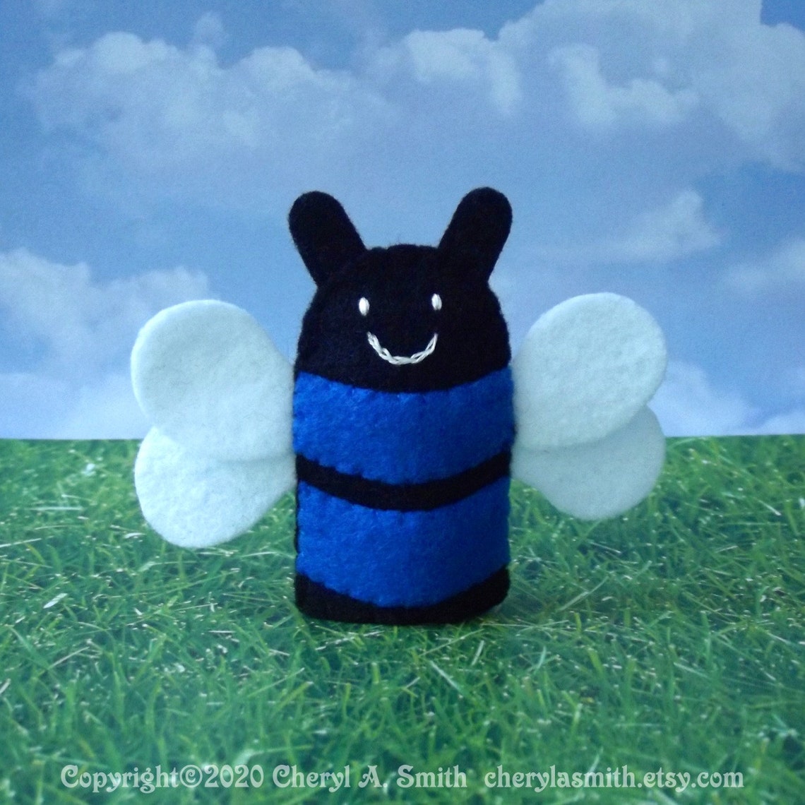 Bee Finger Puppet - Bumblebee Puppet - Felt Finger Puppet Honeybee ...