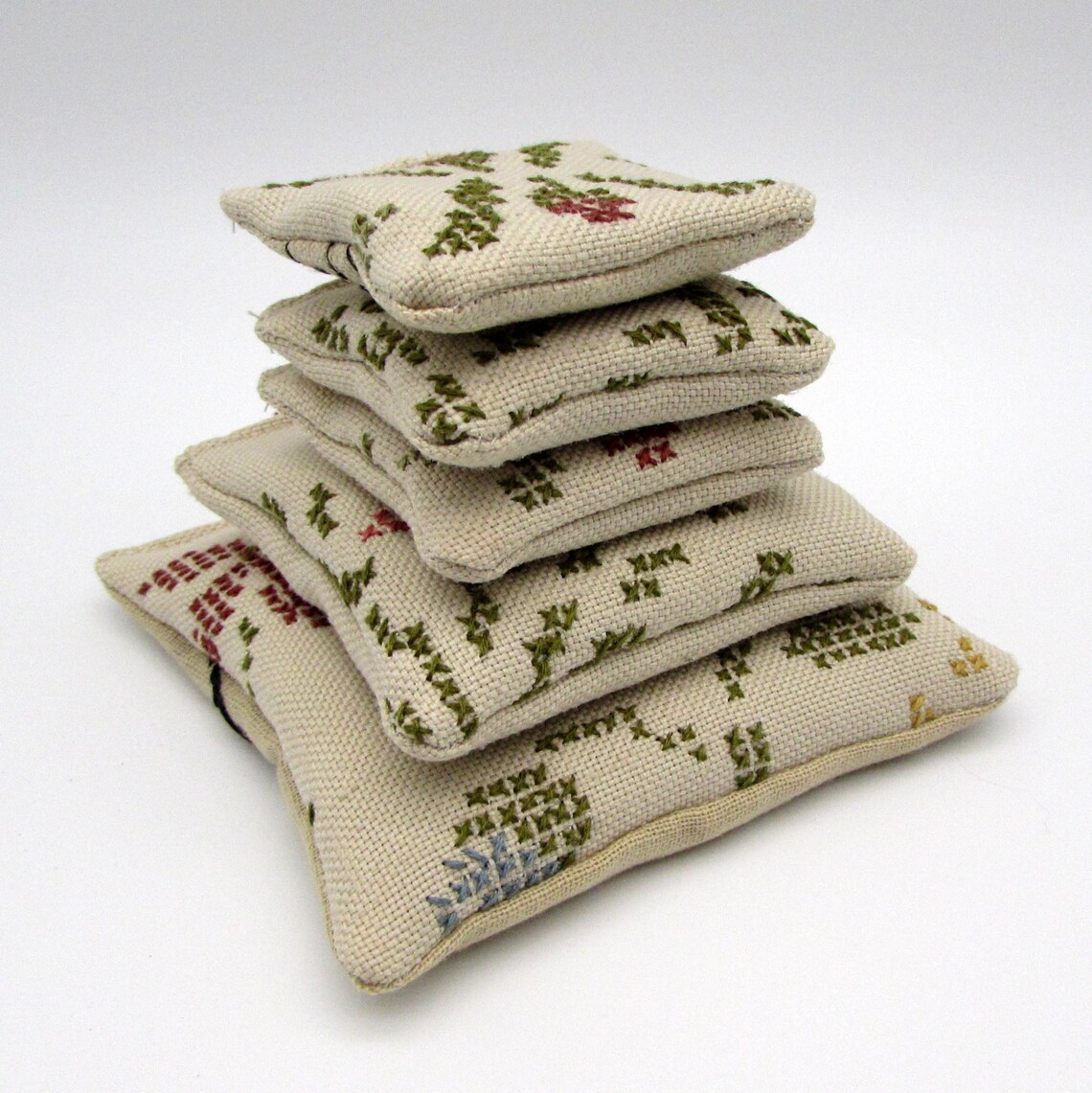 5 Sachet Gift Set - Dried Lavender Sachets - Folk Art Cross Stitch ...
