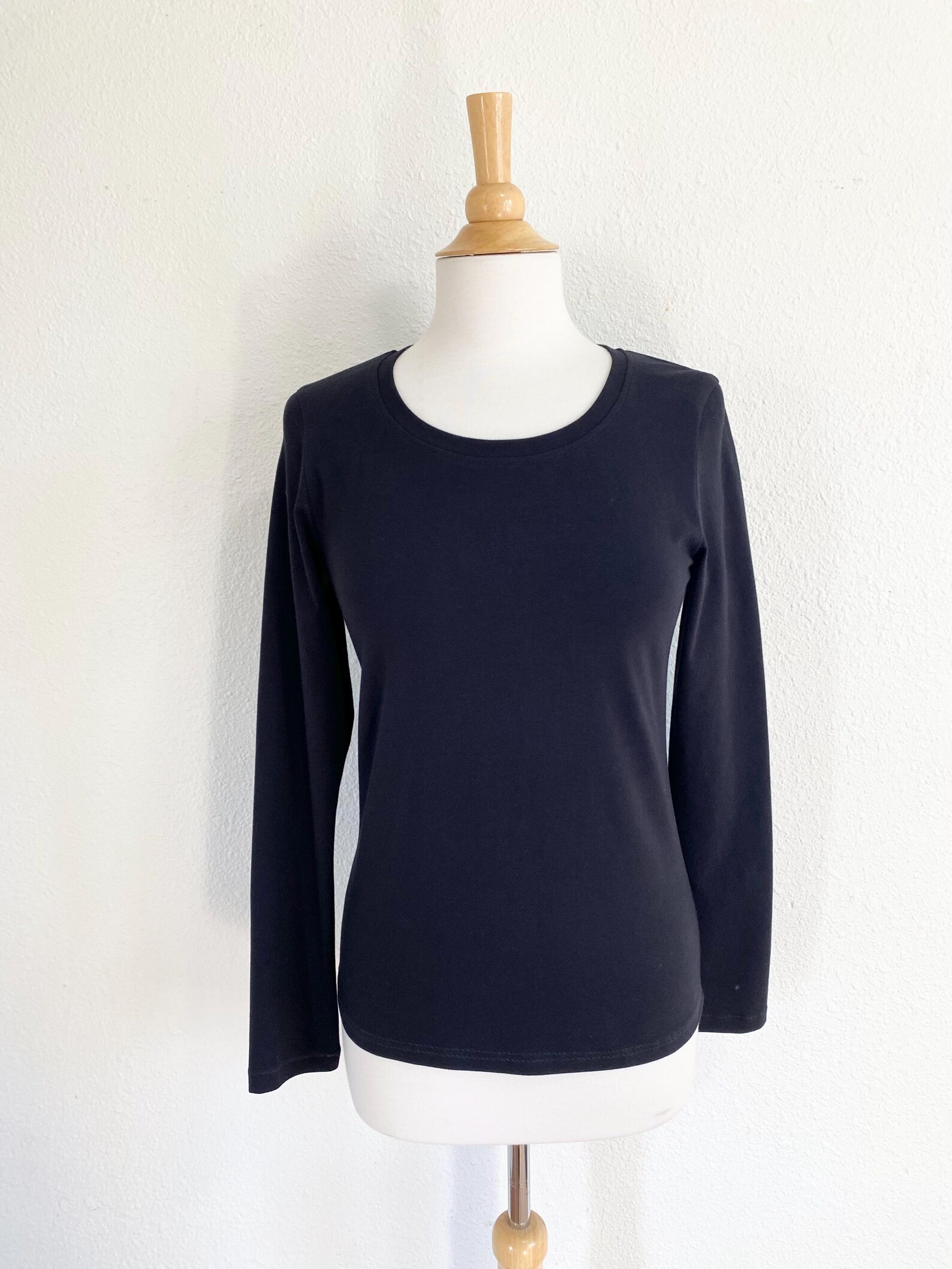 Women's Long Sleeve Tshirt, Basic Fitted Shirt, Crew Neck, Stretch ...