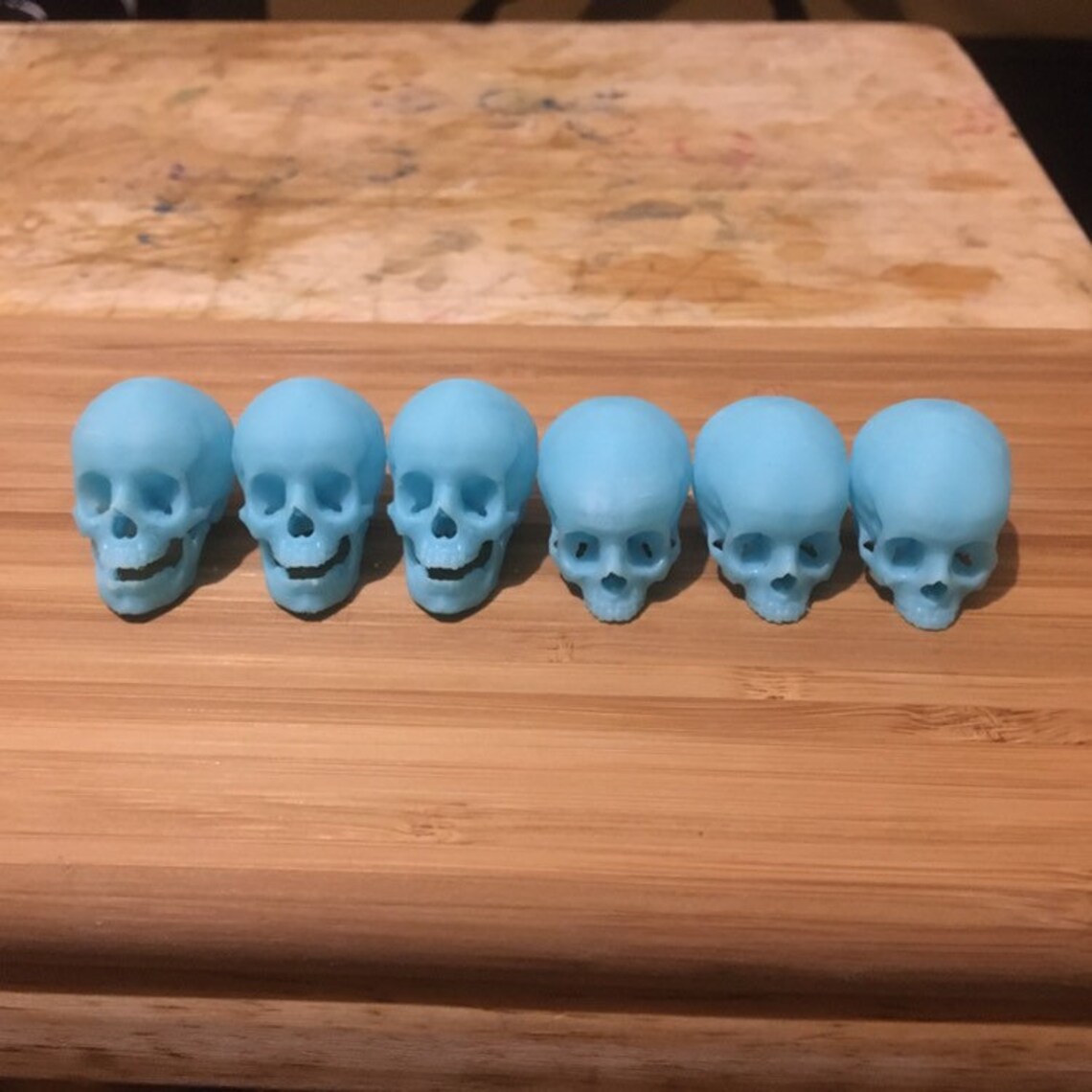 Lil' Skulls. - Etsy