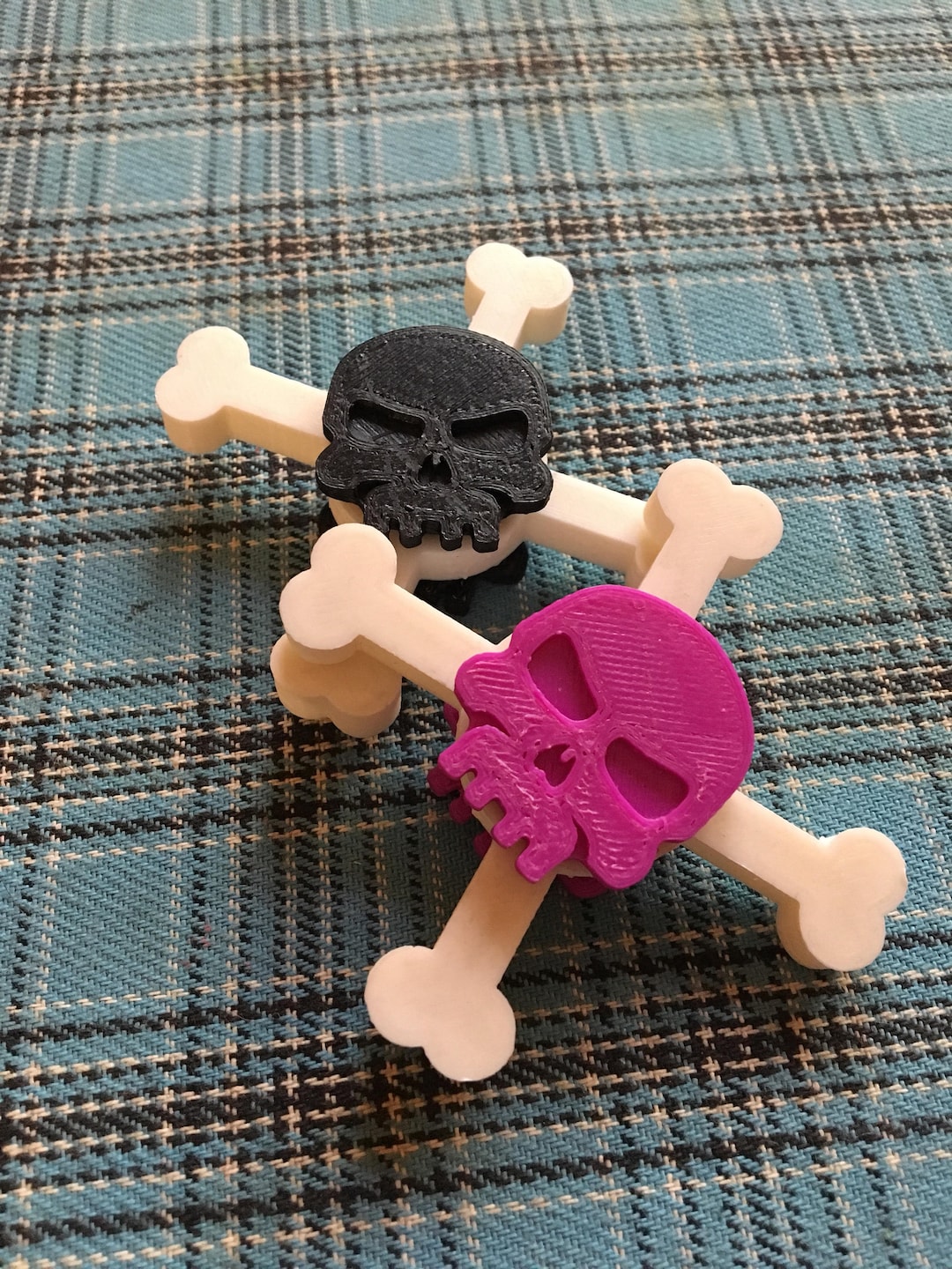 3d Printed Skull and Crossbones Fidget Spinners for Little Hands - Etsy