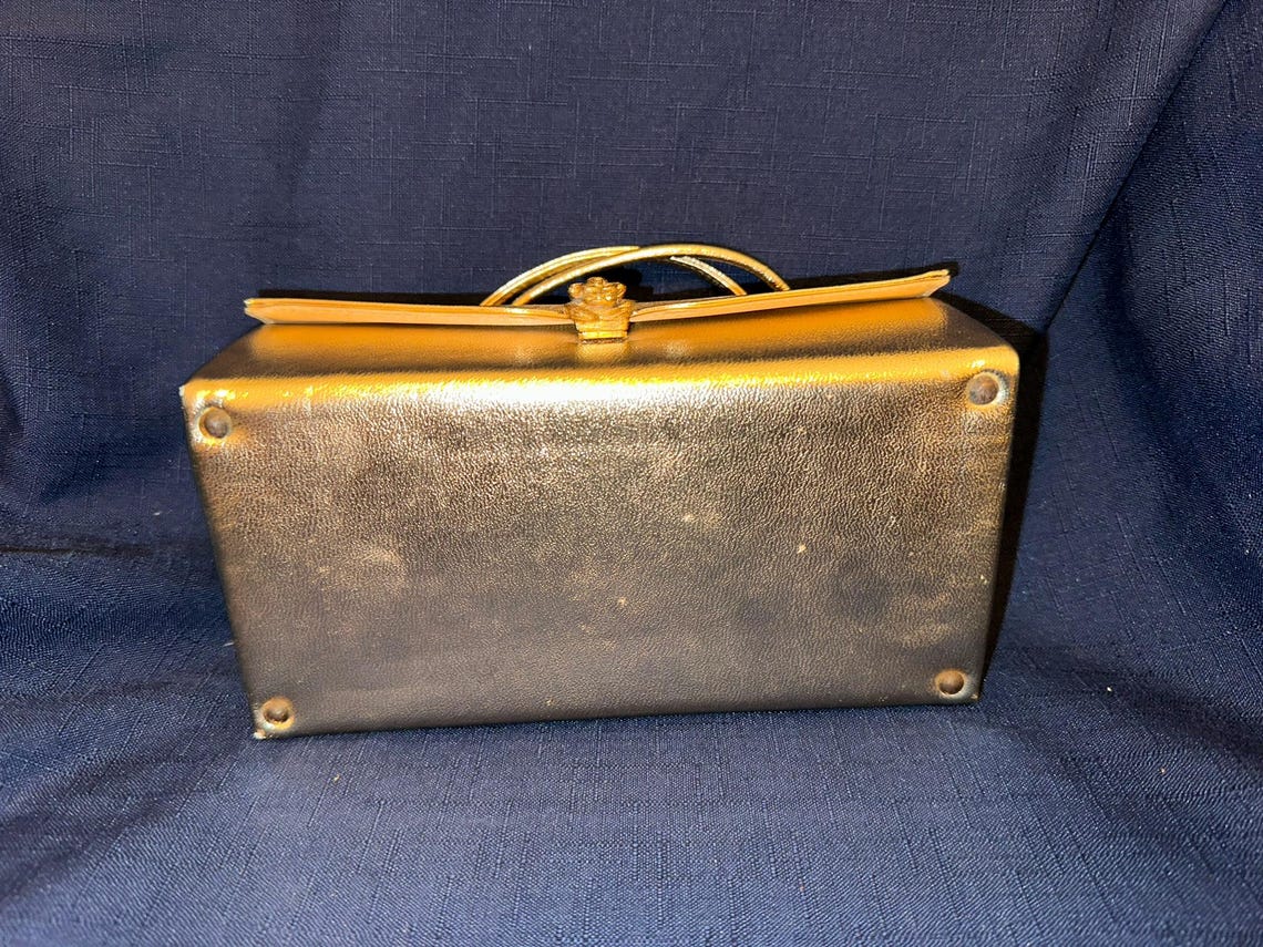 VINTAGE Gold Metallic Box Purse With Double Handle and Rosette Clasp - Etsy