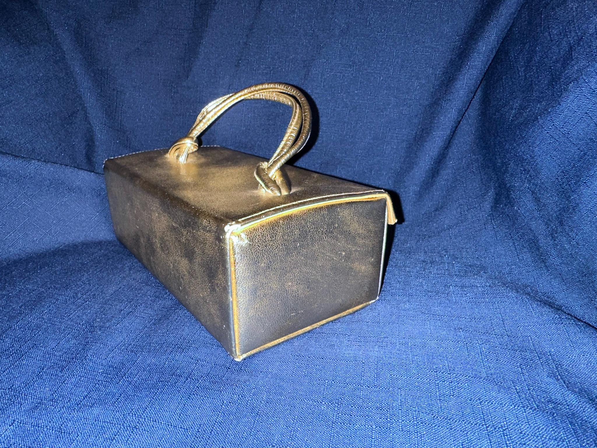 VINTAGE Gold Metallic Box Purse With Double Handle and Rosette Clasp - Etsy