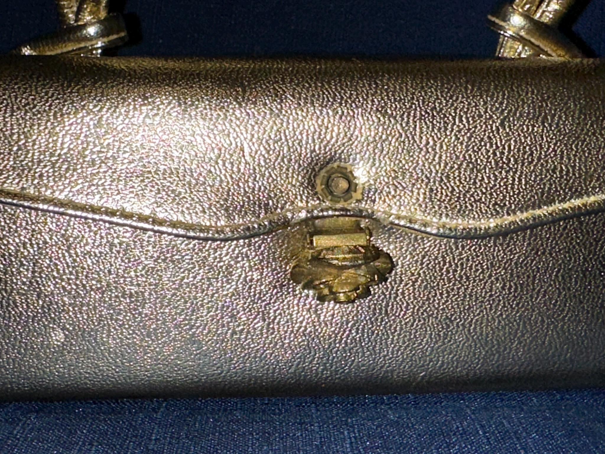 VINTAGE Gold Metallic Box Purse With Double Handle and Rosette Clasp - Etsy