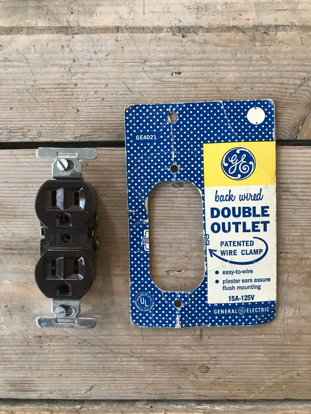 Vintage 50s Industrial Electrical Duplex Outlet Brown 15A 125V - Home ...