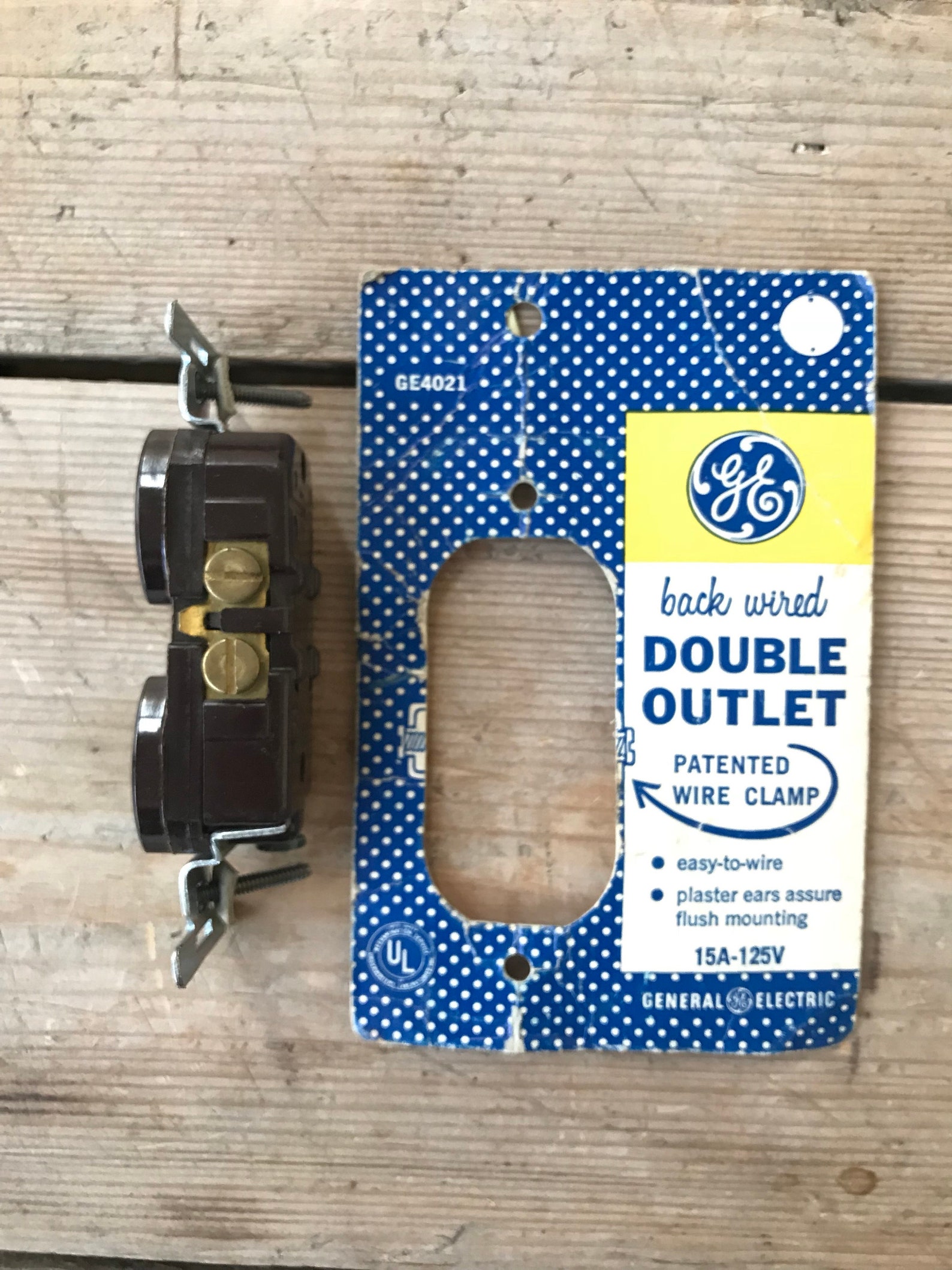 Vintage 50s Industrial Electrical Duplex Outlet Brown 15A 125V - Home ...