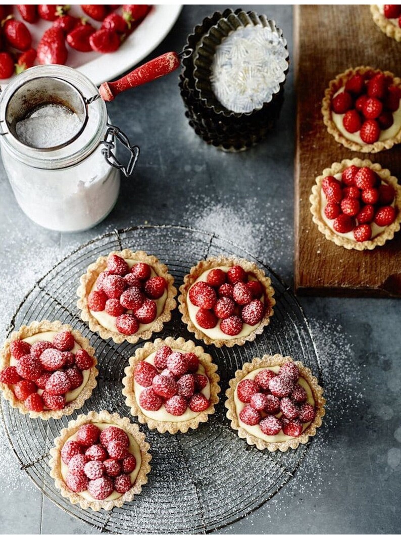 French Raspberry Tart - Pastry Cream - Sweet - Recipe Idea - Desert ...