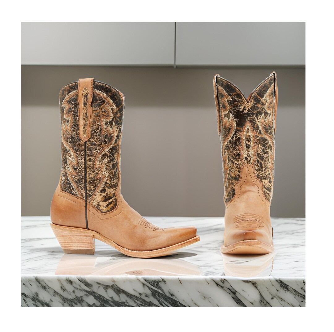 Unique Design With A Tan Vamp Womens Tria Snip Toe Western Boots medium ...