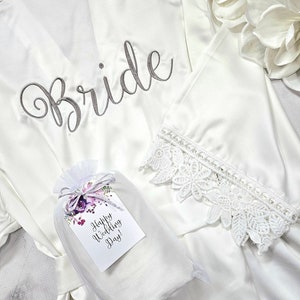 Personalized Satin Bridal Robe With Lace: Wedding Party Gift - Etsy