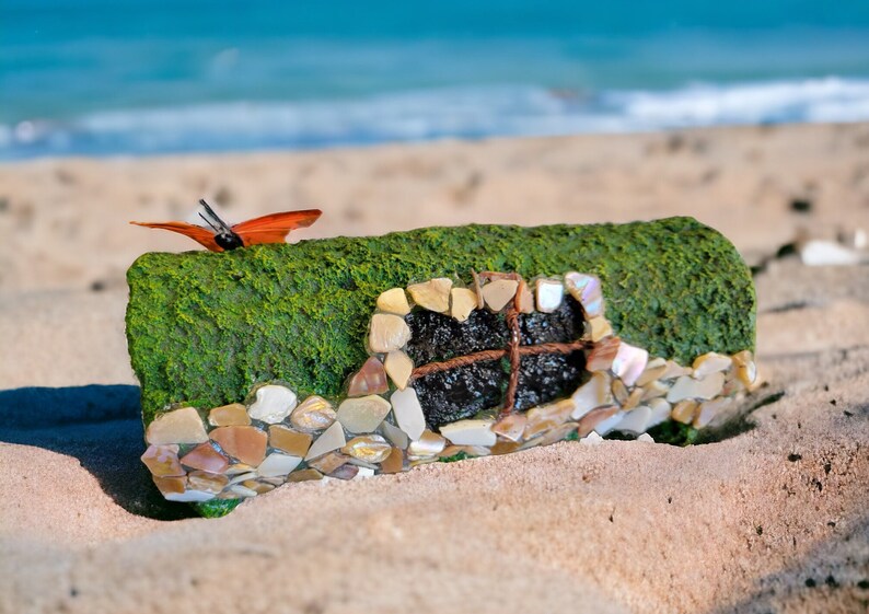 Leopard Gecko Hide Custom Handmade Ladybug Reptile Tunnel House Decor ...