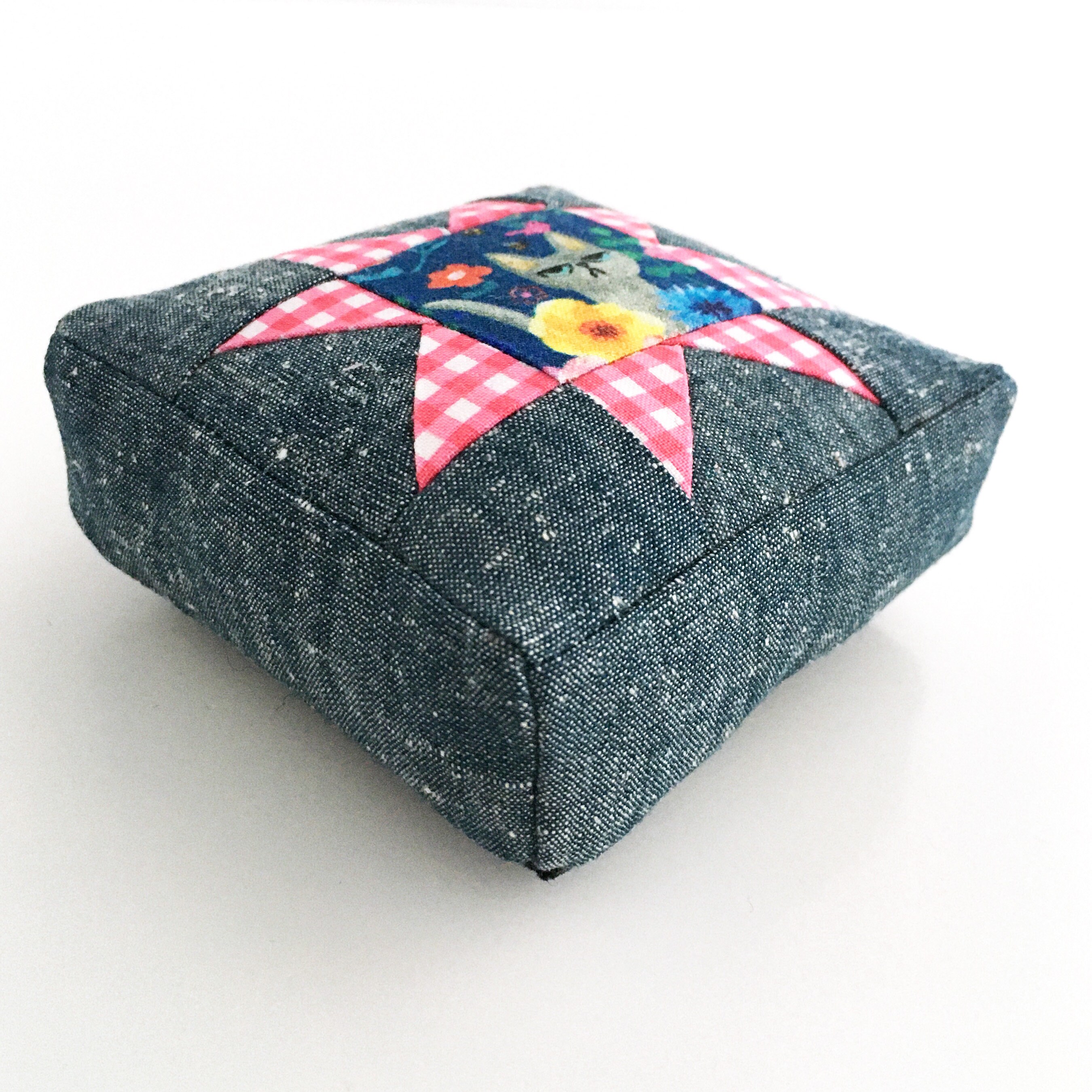 Sawtooth Star Pincushion PDF Sewing Pattern — michellepatterns.com