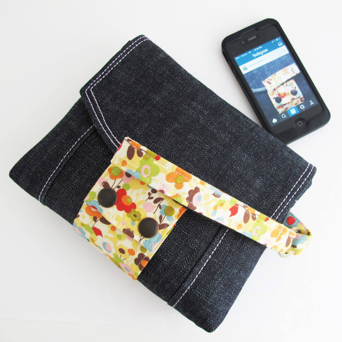 Aster Wristlet PDF Sewing Pattern — michellepatterns.com