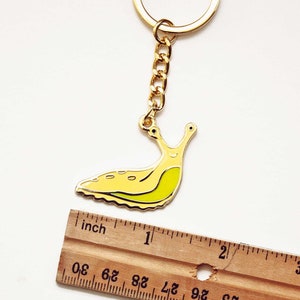 Banana Slug Keychains by Boygirlparty — Yellow Slug Cute Aesthetic ...