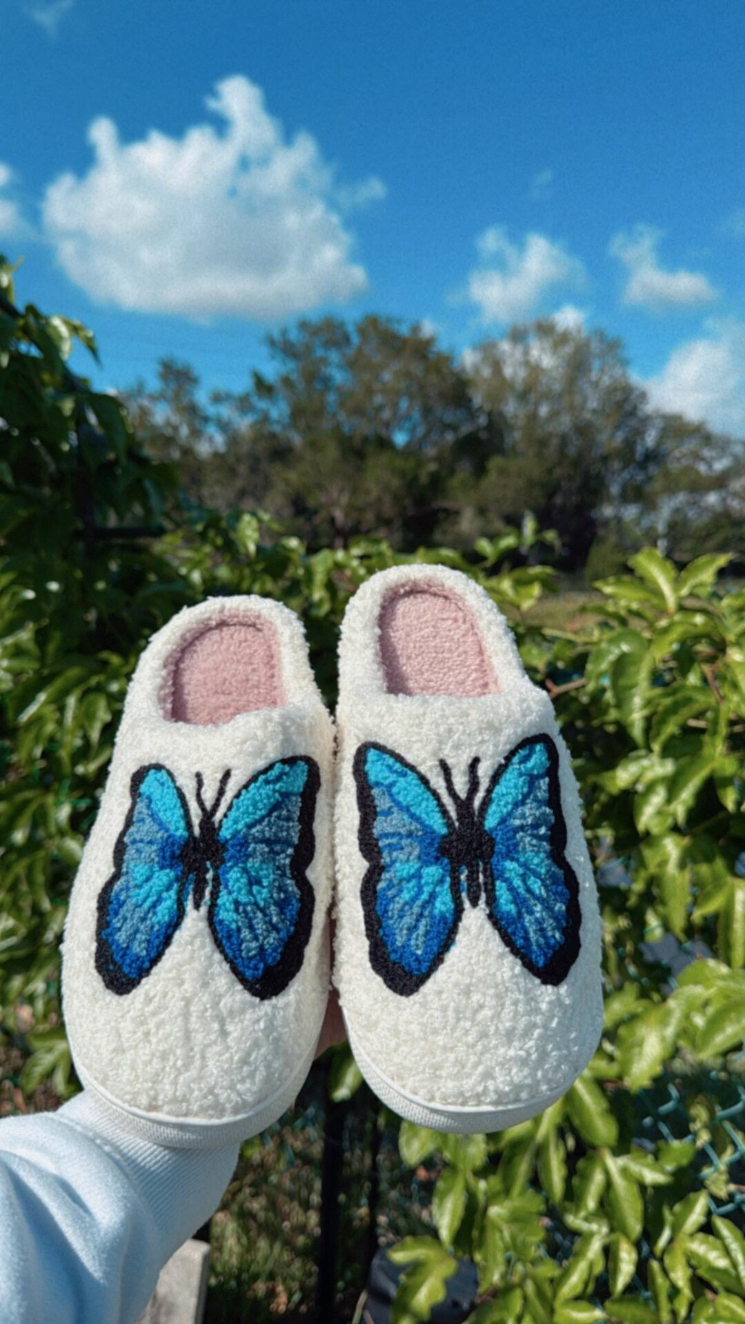 Butterfly Effect Cozy Fluffy, Soft Home Footwear, Indoor Non-slip ...