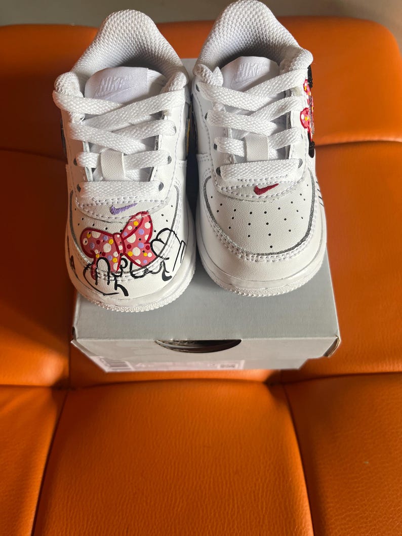 Custom Shoes : Minnie Mouse (or ANY Theme) - Etsy UK