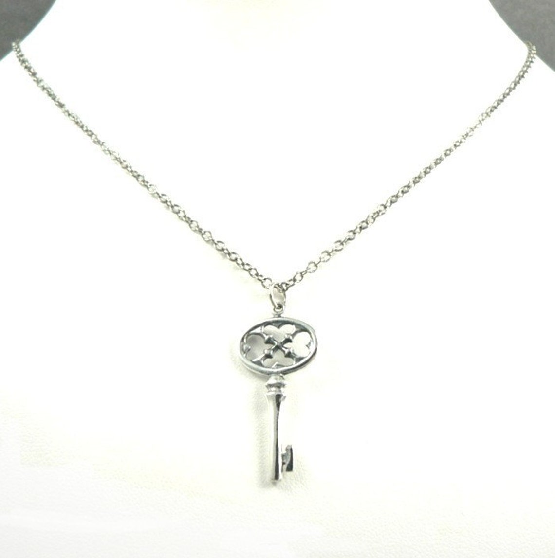 Antique Style Victorian Key Sterling Silver Necklace - Etsy