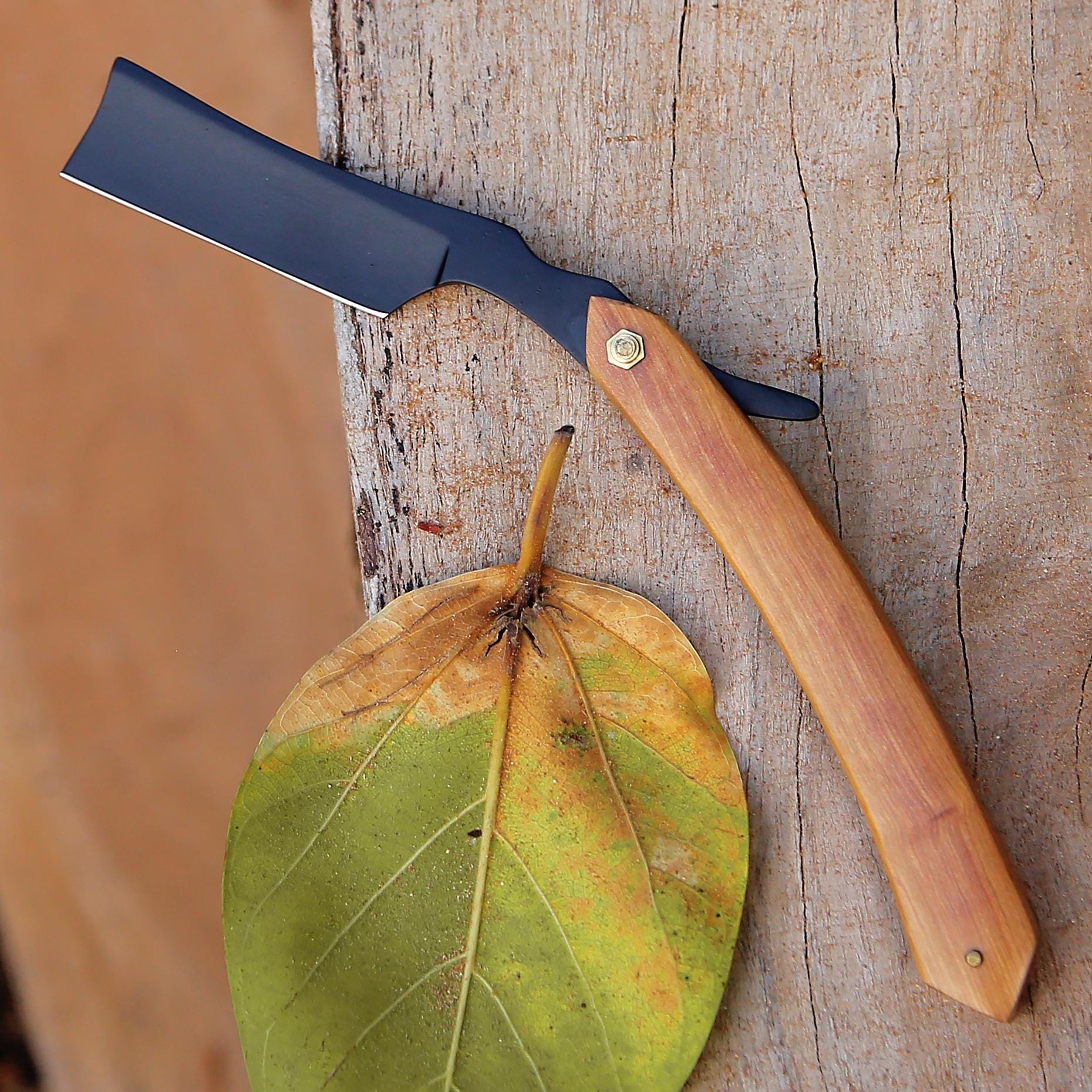 Handmade Damascus Straight Razor: Rosewood/olivewood Handle, Barber ...