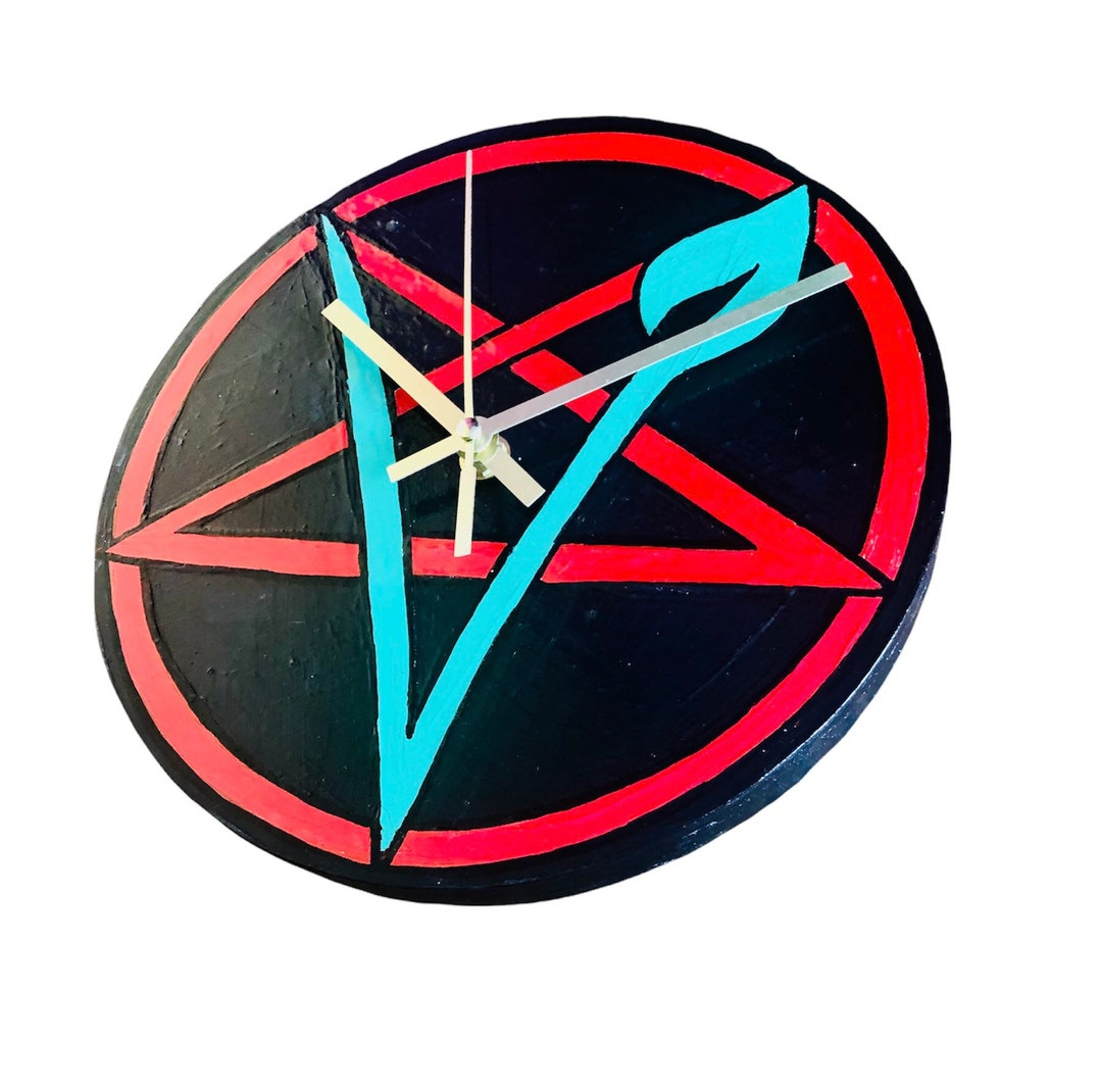 Vegan Pentagram Clock: Witchy Pagan Decor - Etsy