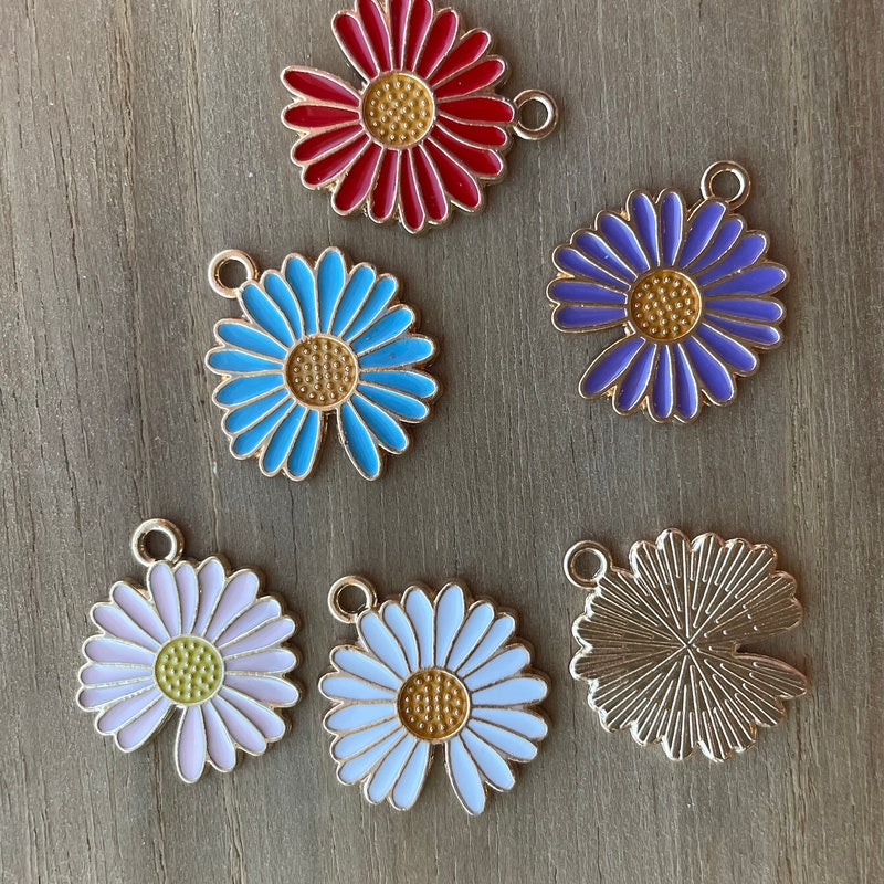 Daisy Charms - Etsy